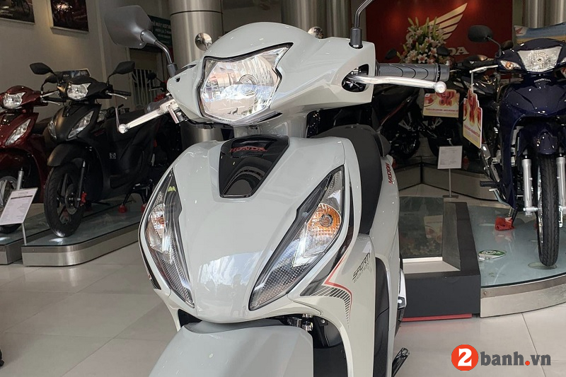 Honda Vision 2023 phiên bản Thể thao giá bao nhiêu hôm nay tháng 3/2023?